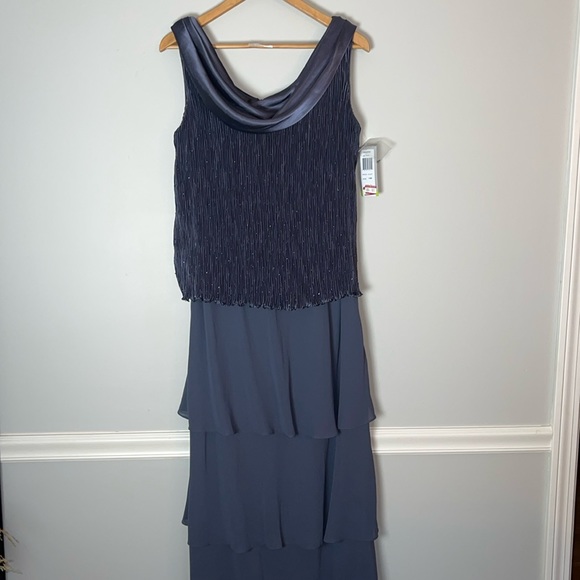 Patra | Dresses | New Patra Woman Gray Silver Beaded 4 Formal Dress ...